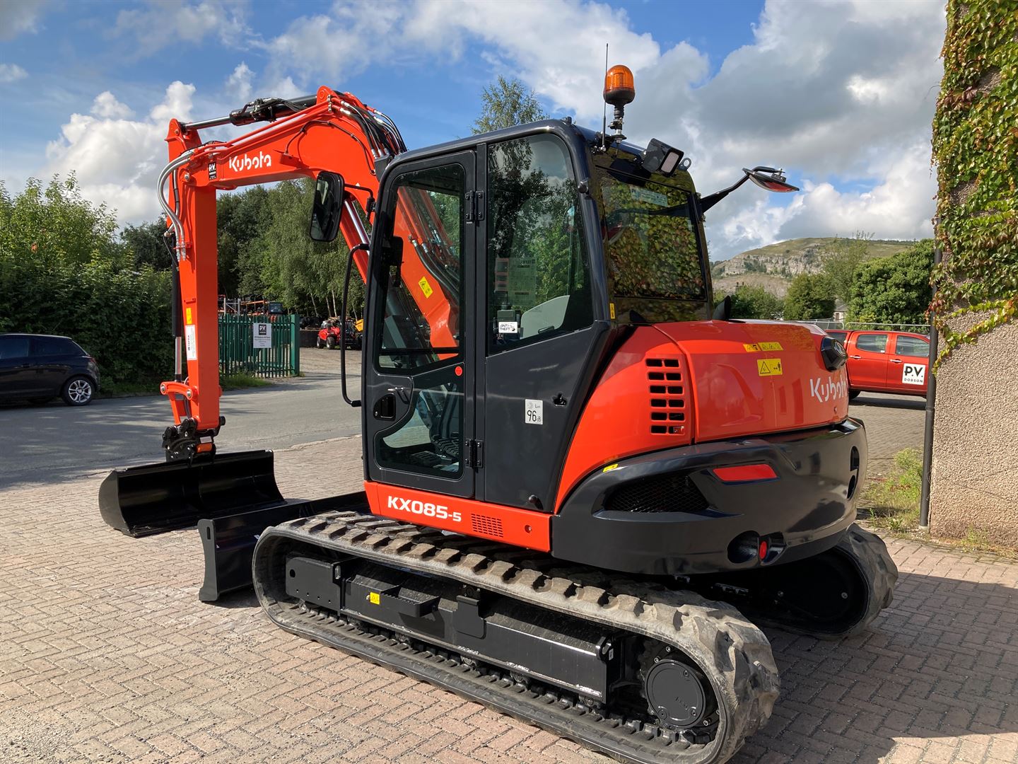 Kubota KX085-5 excavator