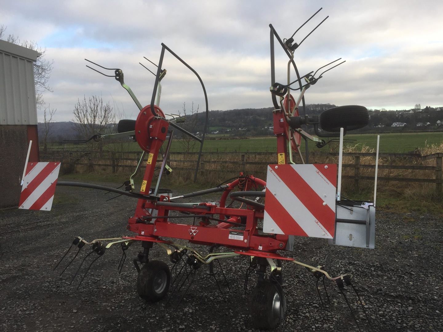 Massey Ferguson TD 524 DN tedder