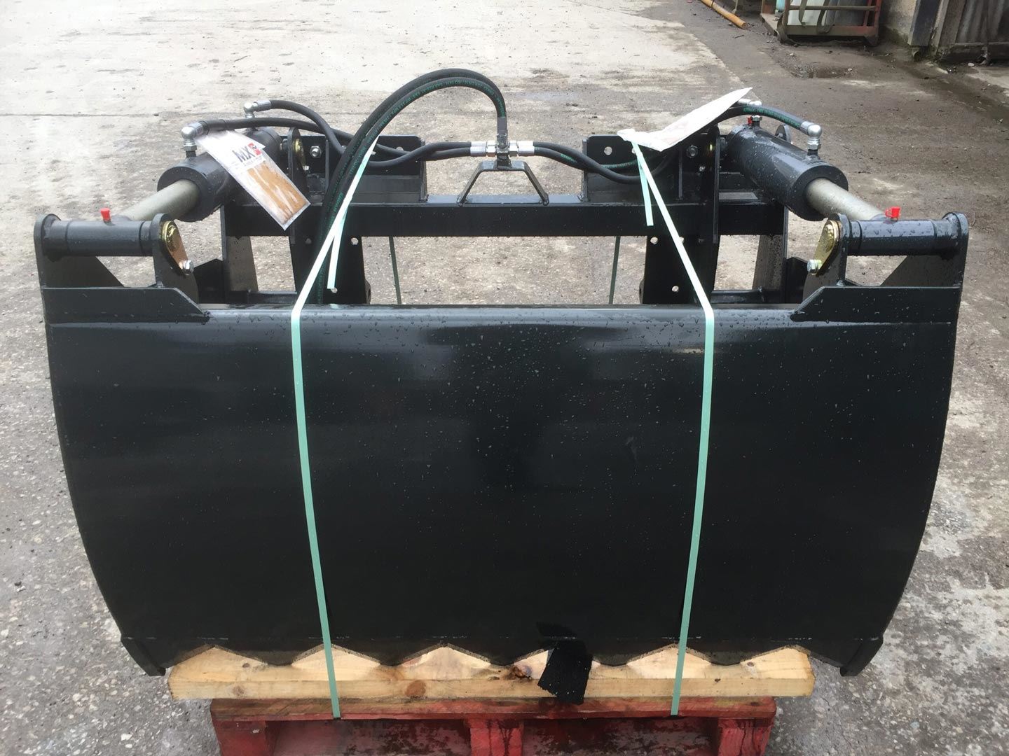 MX Shear grabs