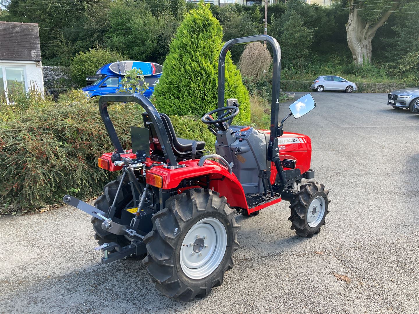 Massey Ferguson 1520 compact tractor