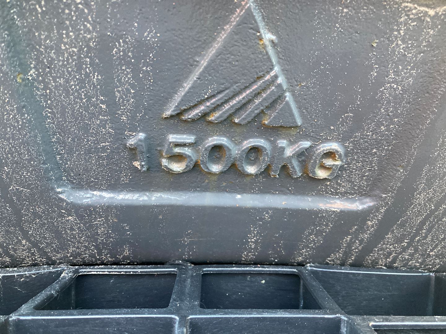 Agco 1500kg weight block