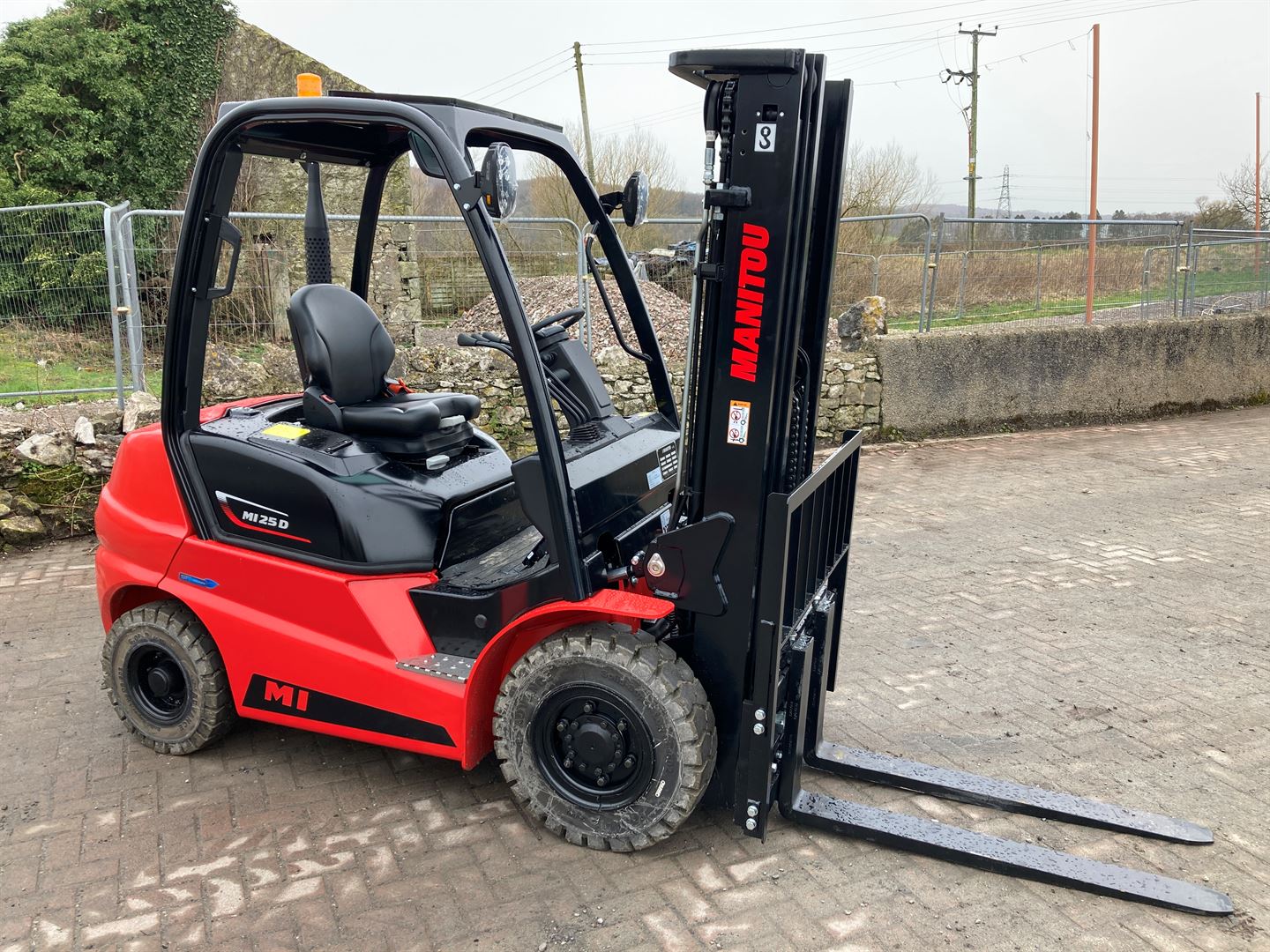 Manitou MI25D Forklift